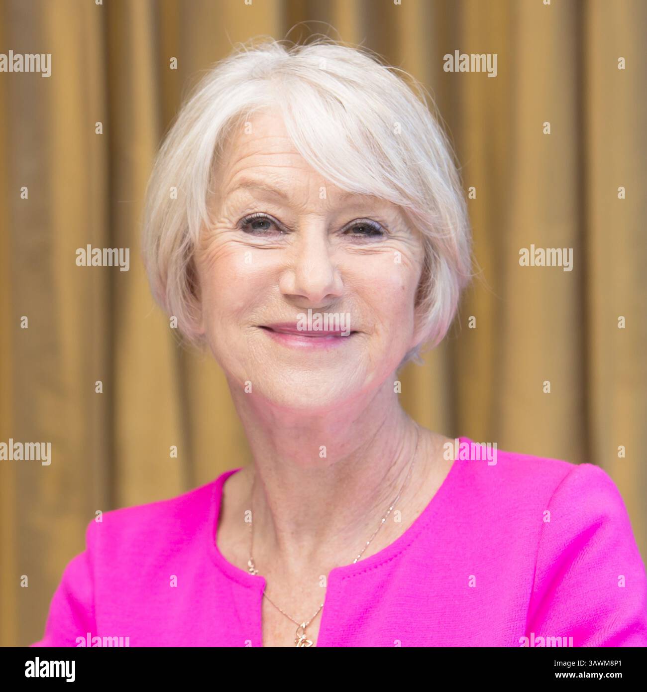 23 juin 2013 - New York, New York, États-Unis - HELEN MIRREN fait la ...
