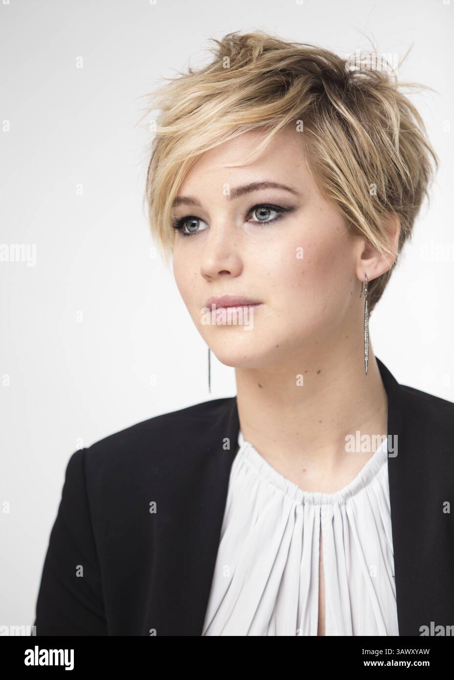 7 novembre 2013 - Hollywood, Californie, États-Unis - JENNIFER LAWRENCE ...