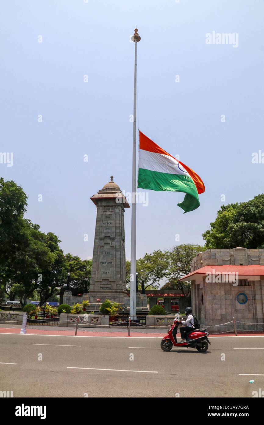 Religion et croyance le drapeau national de l'INDE a été mis en Berne ...