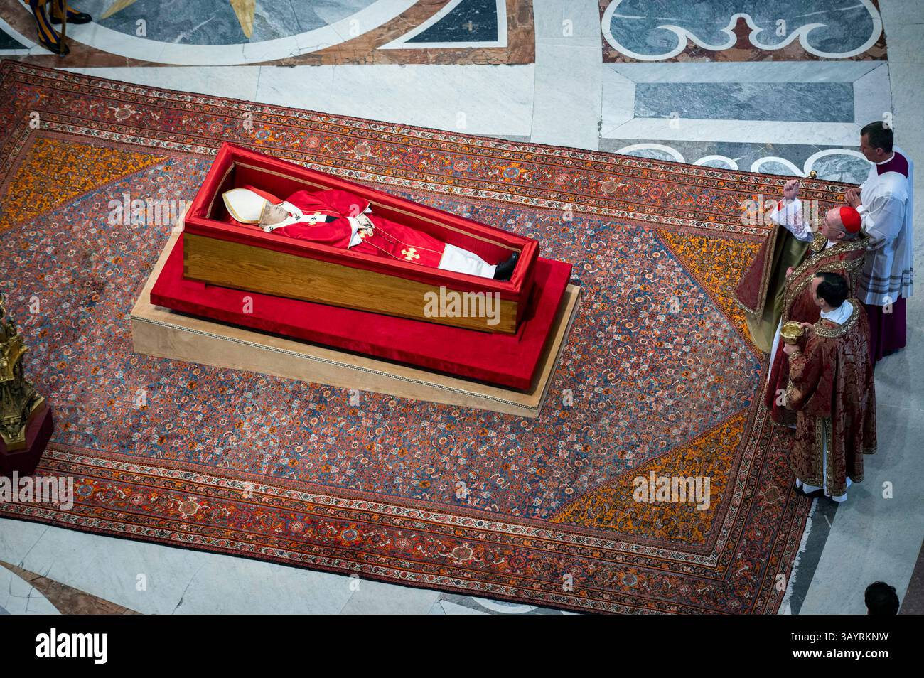 Arrival of the coffin of Pope Francis I at St. Peter's Basilica, April ...