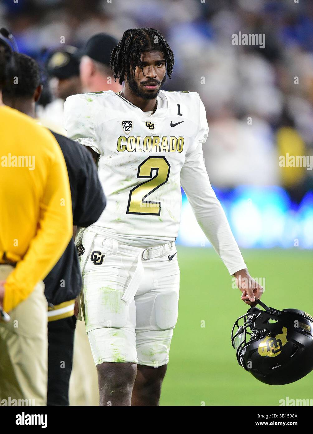 PHOTO DE DOSSIER du 24 avril 2025 : ancien quarterback des buffles du ...