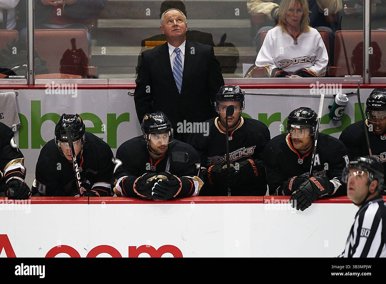 20 novembre 2011 - Anaheim, Californie, États-Unis - L'entraîneur-chef ...