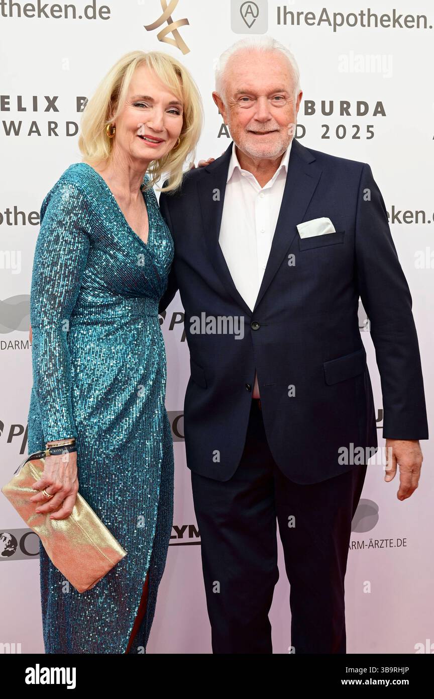 Wolfgang Kubicki mit Ehefrau Annette Marbert-Kubicki BEI der 20. Prix ...