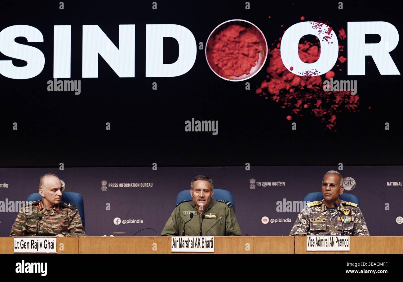 NEW DELHI, INDE - 12 MAI : le lieutenant-général Rajiv Ghai, Directeur ...