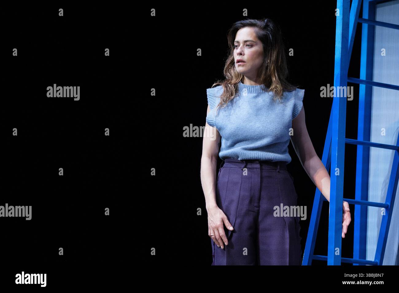 L'actrice Maria Leon, pendant la pièce Casa de muñecas, de Henrik Ibsen ...