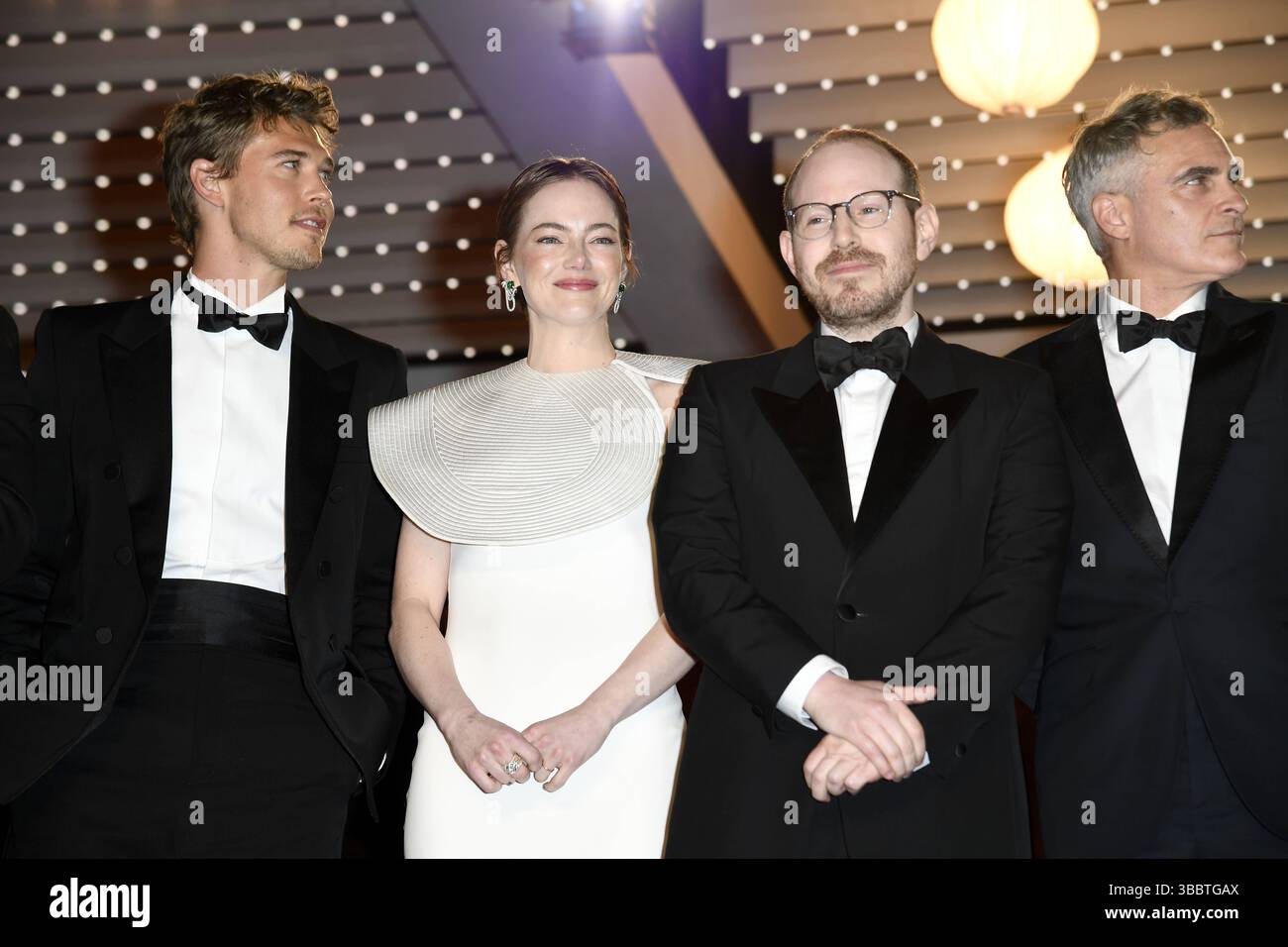 Austin Butler, Emma Stone, Joaquin Phoenix und Joaquin Phoenix BEI der Eddington première à ...