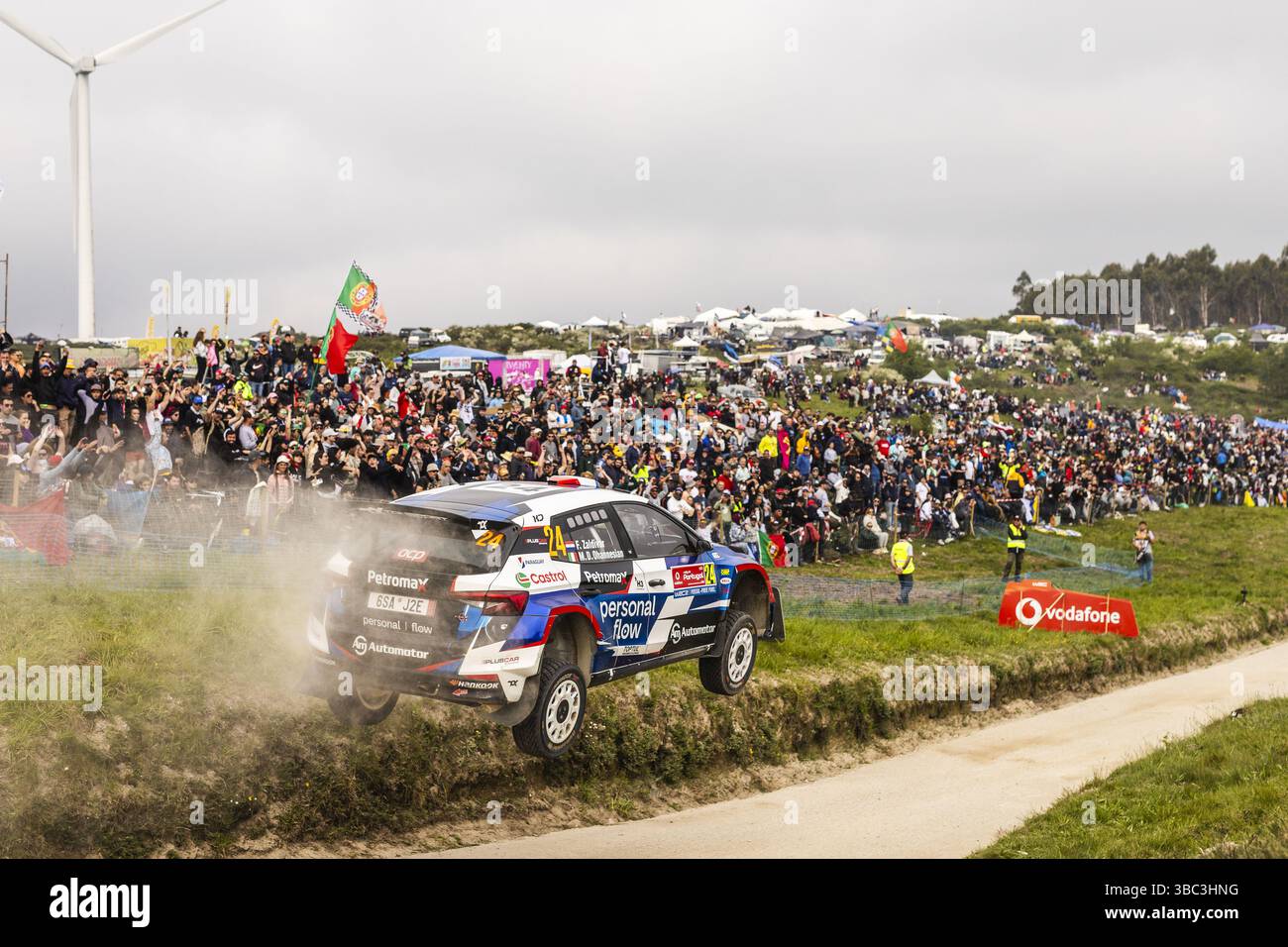 24 Fabrizio ZALDIVAR, Marcelo DER OHANNESIAN, Skoda Fabia RS Rally2 ...