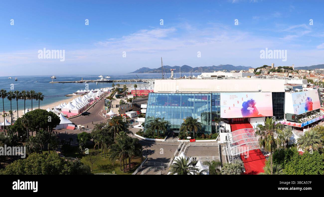 2001 cannes film festival Banque de photographies et d’images à haute ...