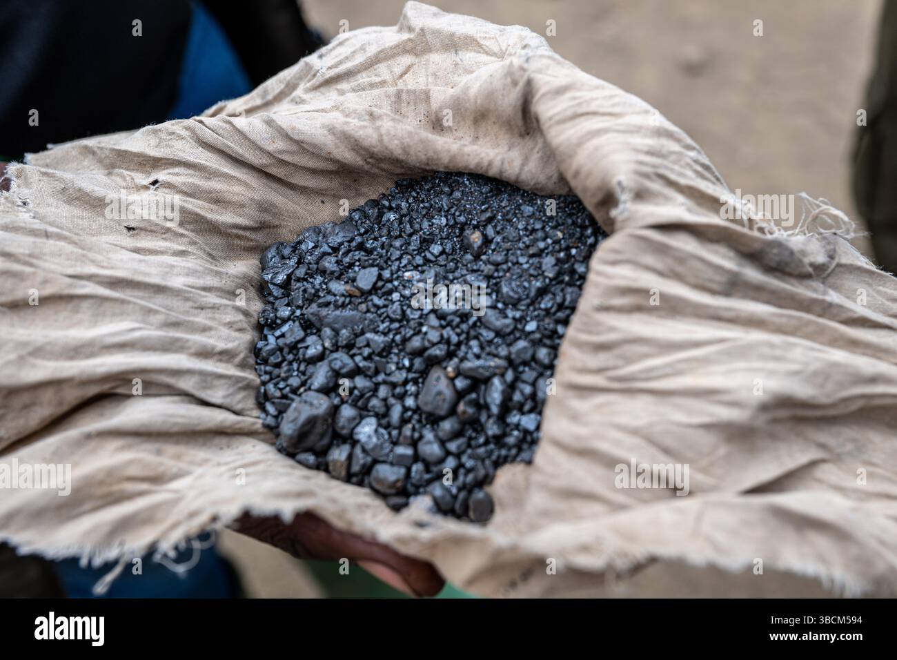 (250520) -- RUBAYA (RD CONGO), 20 mai 2025 (Xinhua) -- une photo prise le 7 mai 2025 montre du ...