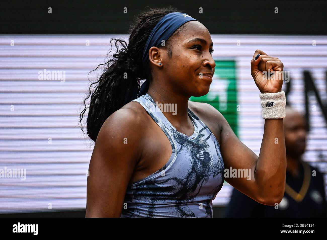 Coco GAUFF des États-Unis célèbre sa victoire lors de la troisième journée du Roland-Garros 2025 ...