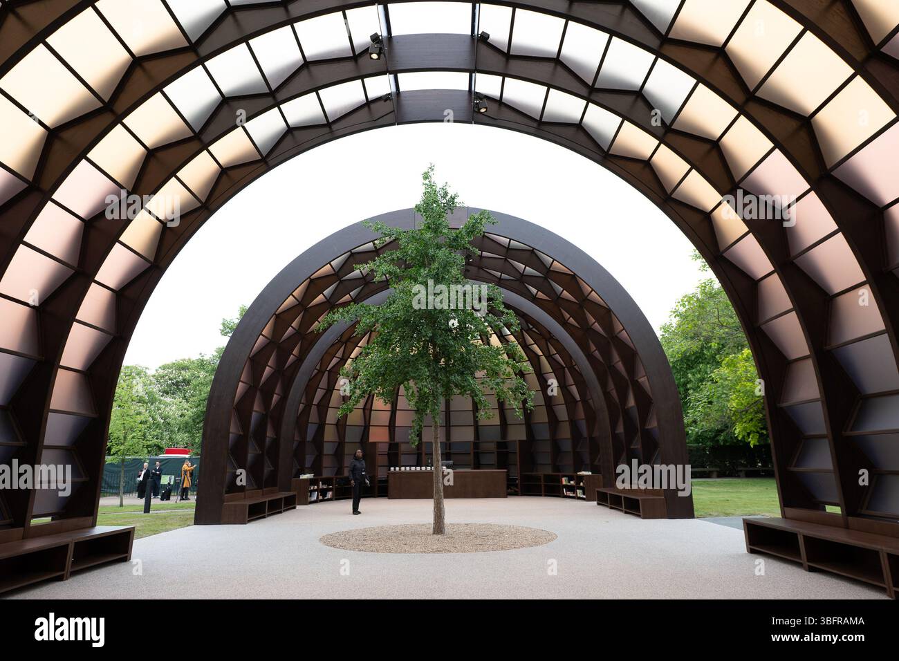 Londres, Royaume-Uni. 03 juin 2025. Le Pavillon Serpentine 2025, Une ...