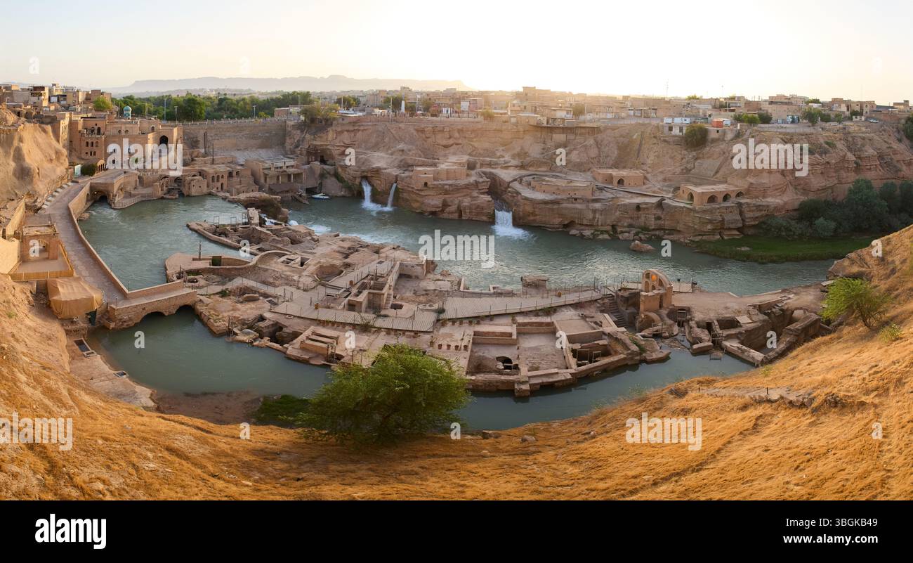 Shushtar historical hydraulic system Banque de photographies et d ...