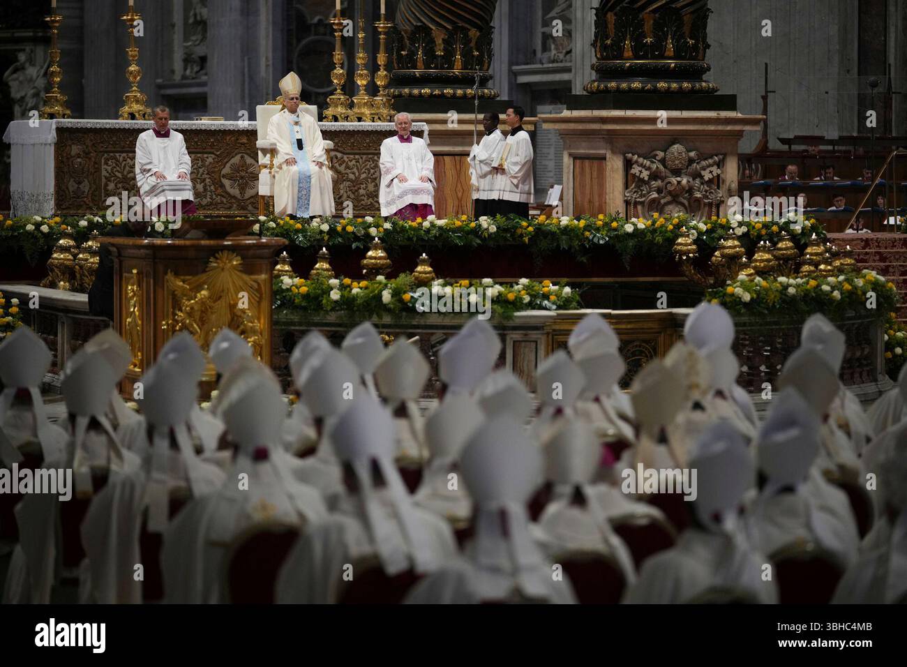 Pope Leo XIV celebrates a Mass for the Jubilee of the Holy See in the ...