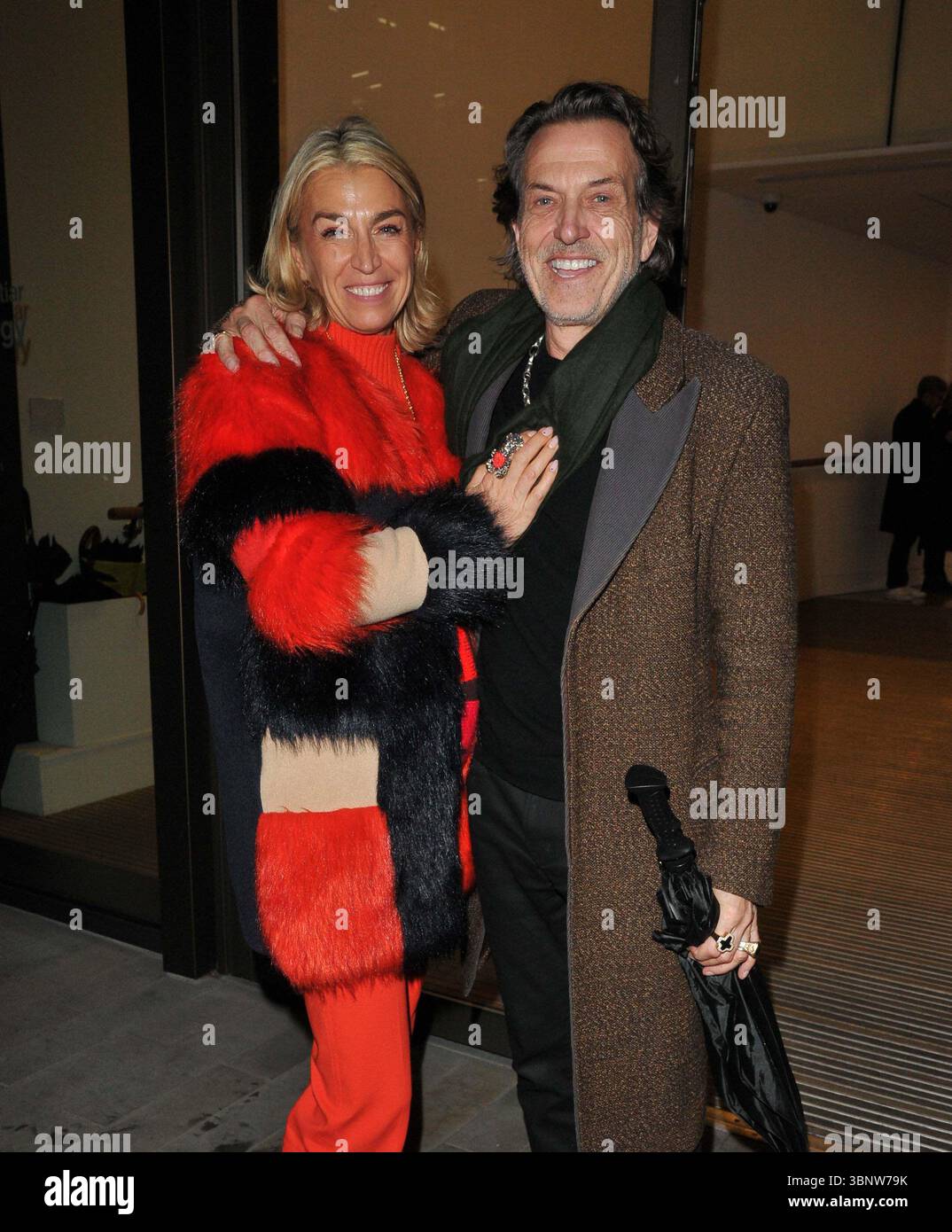 Assia Webster et Stephen Webster à l'exposition privée « The Age of ...