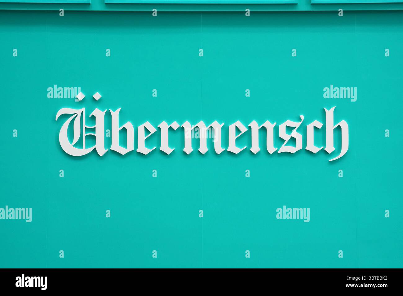 Shinjuku, Tokyo, Japon. 14 juillet 2025. 'G-Dragon Media Exhibition ...