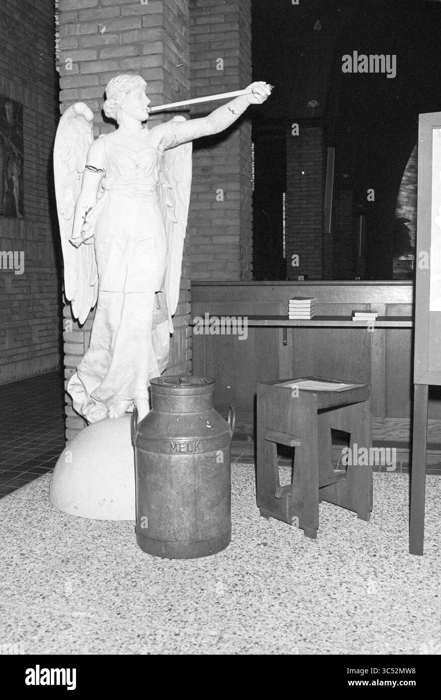 Vintage milk churn Banque d'images noir et blanc - Alamy