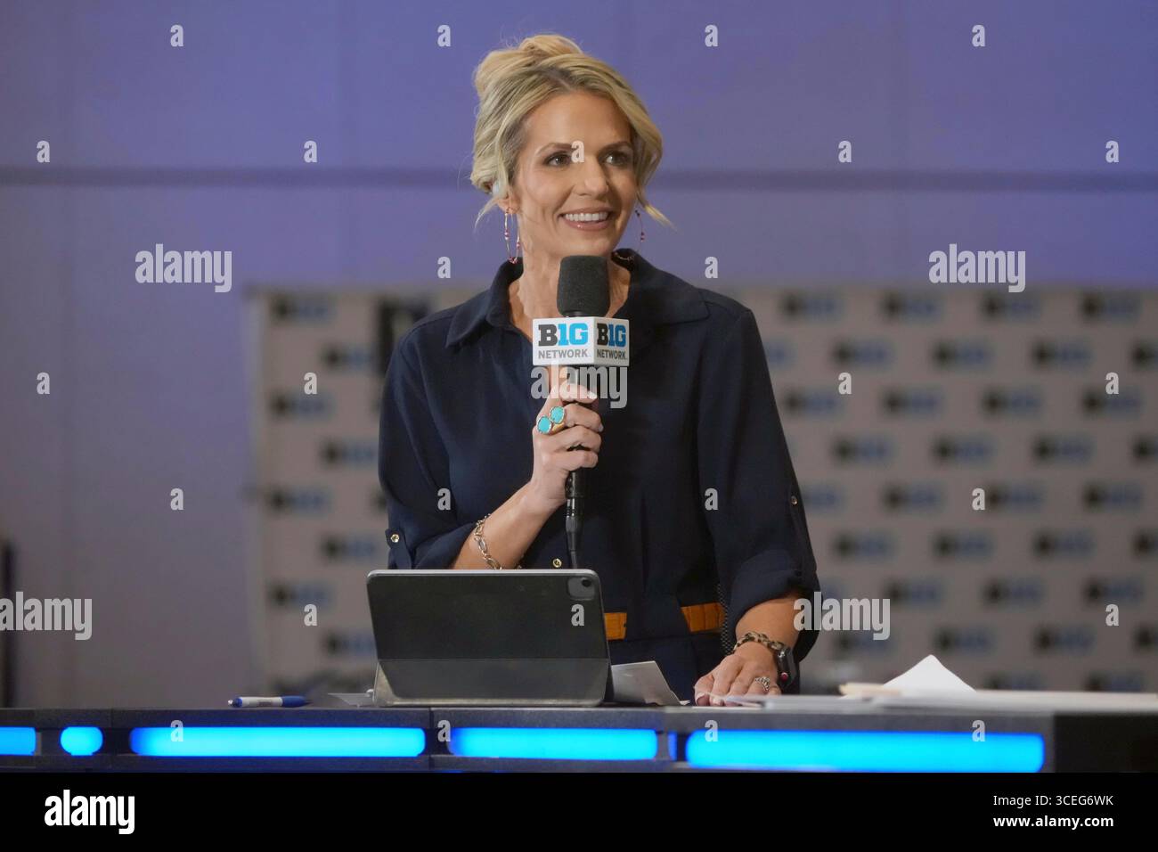Ashley Adamson, diffuseur de Big Ten Network, lors des Big Ten Football ...