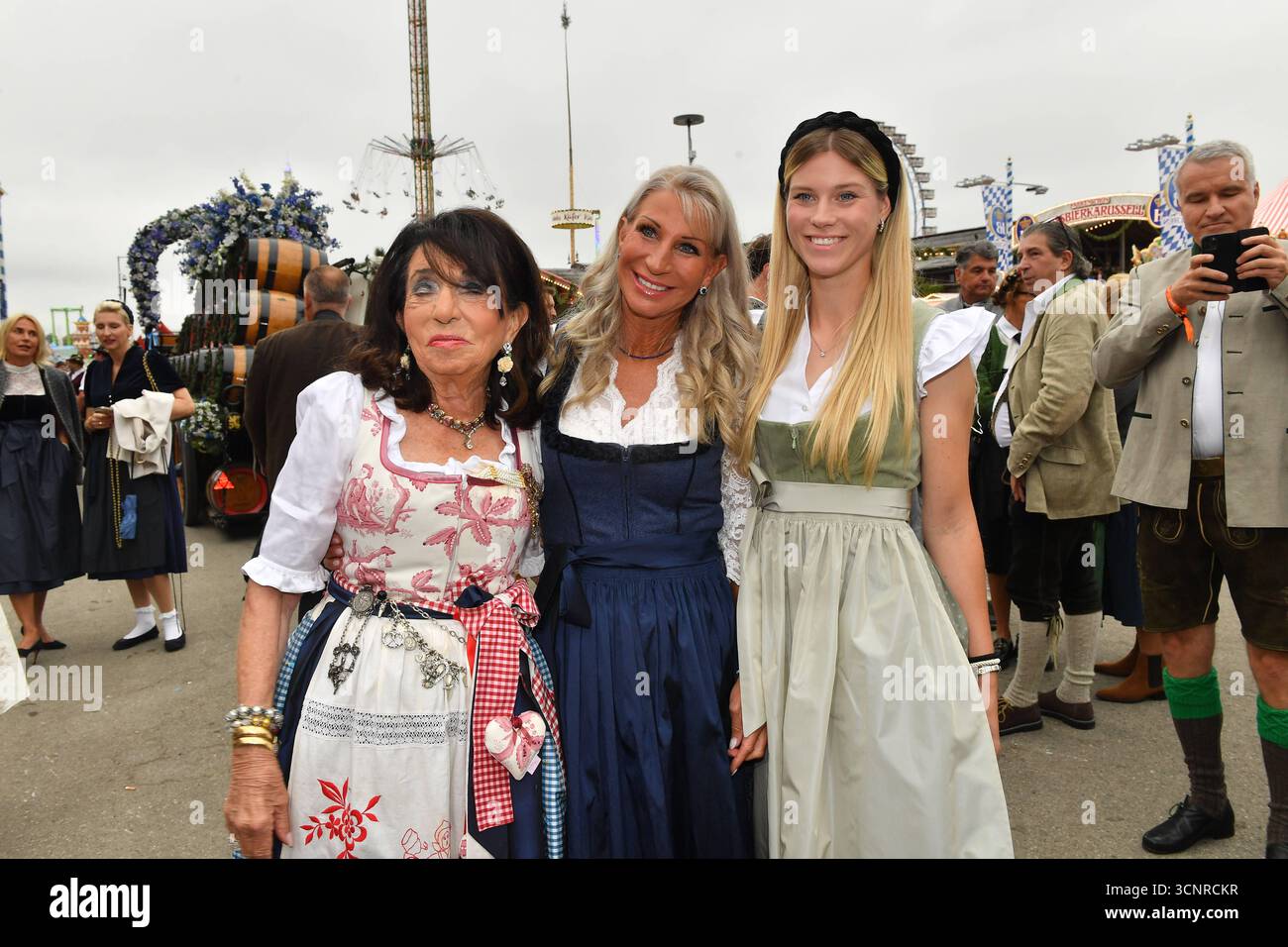 Regine Sixt und Karin Baumüller-Söder / Wiesn 2025 / 3. Wiesntag ...