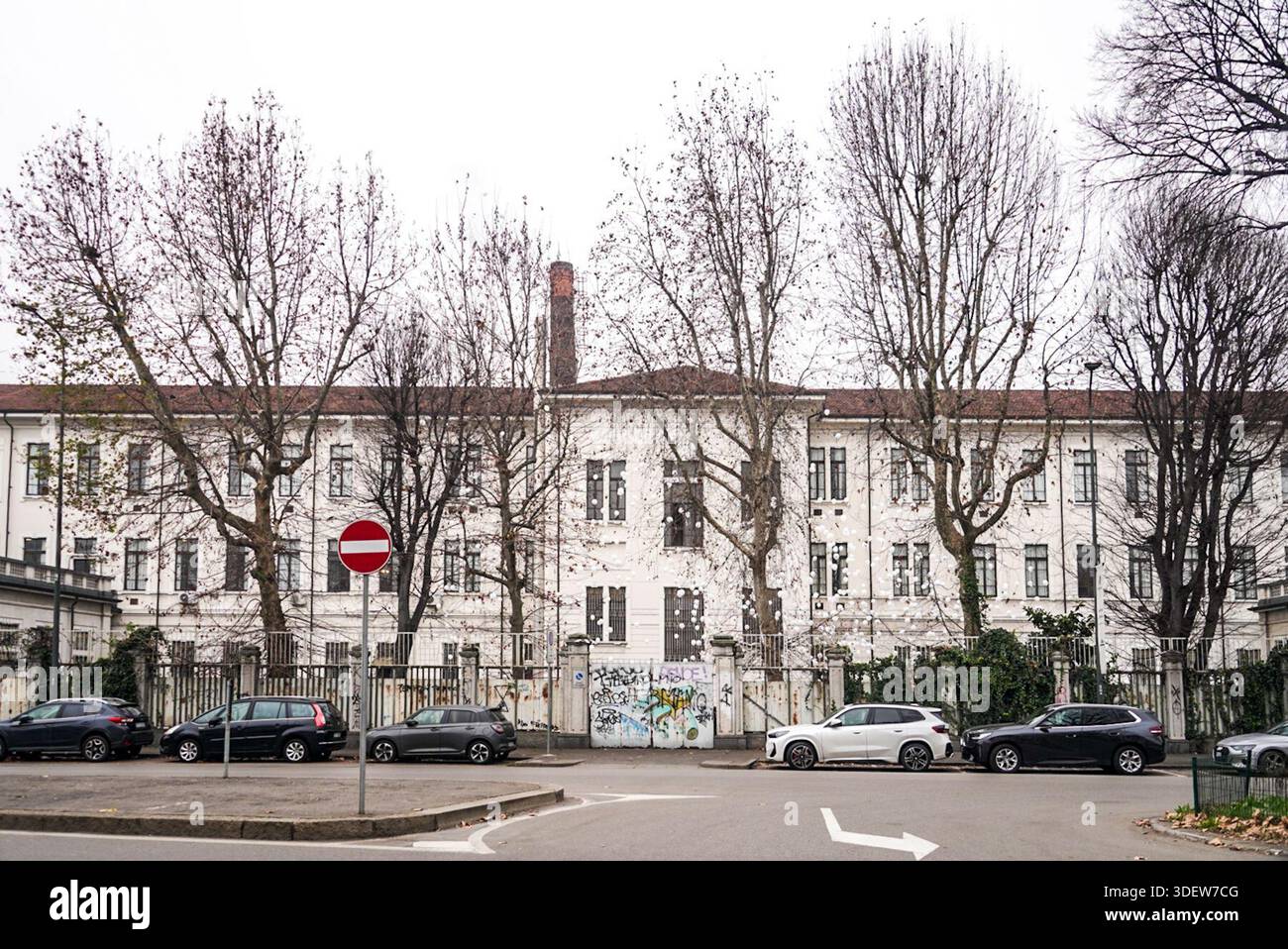 Chiara costanzo palloncini bianchi moreschi liceo studenti Banque de ...