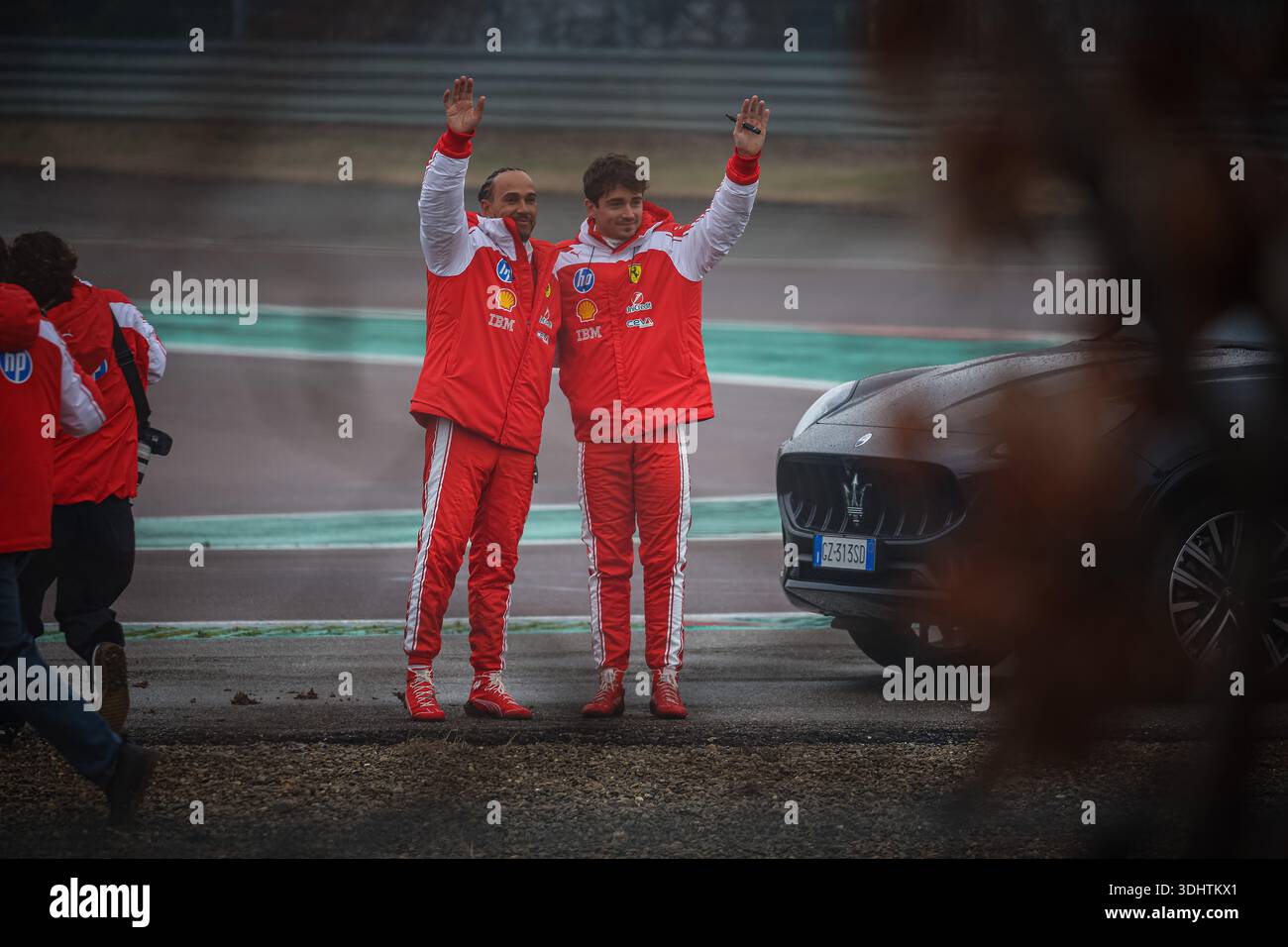 Charles Leclerc, #44 Lewis Hamilton Scuderia Ferrari, pilote pour la ...