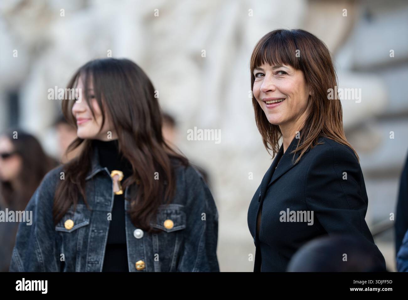 Paris, France. 26 janvier 2026. Juliette Lemley et Sophie Marceau ...