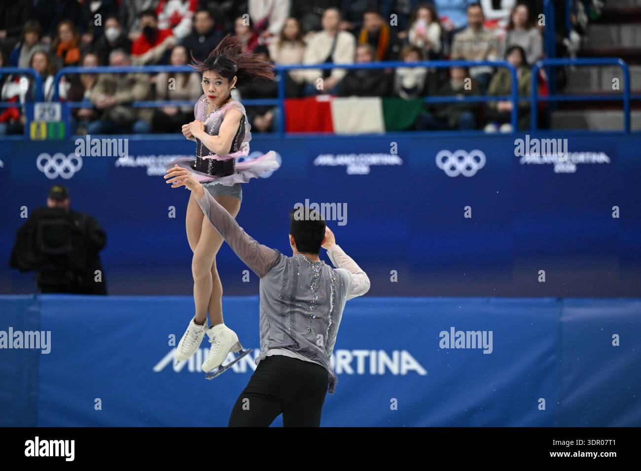 CHAN Emily/HOWE Spencer Akira (États-Unis) lors du patinage artistique ...