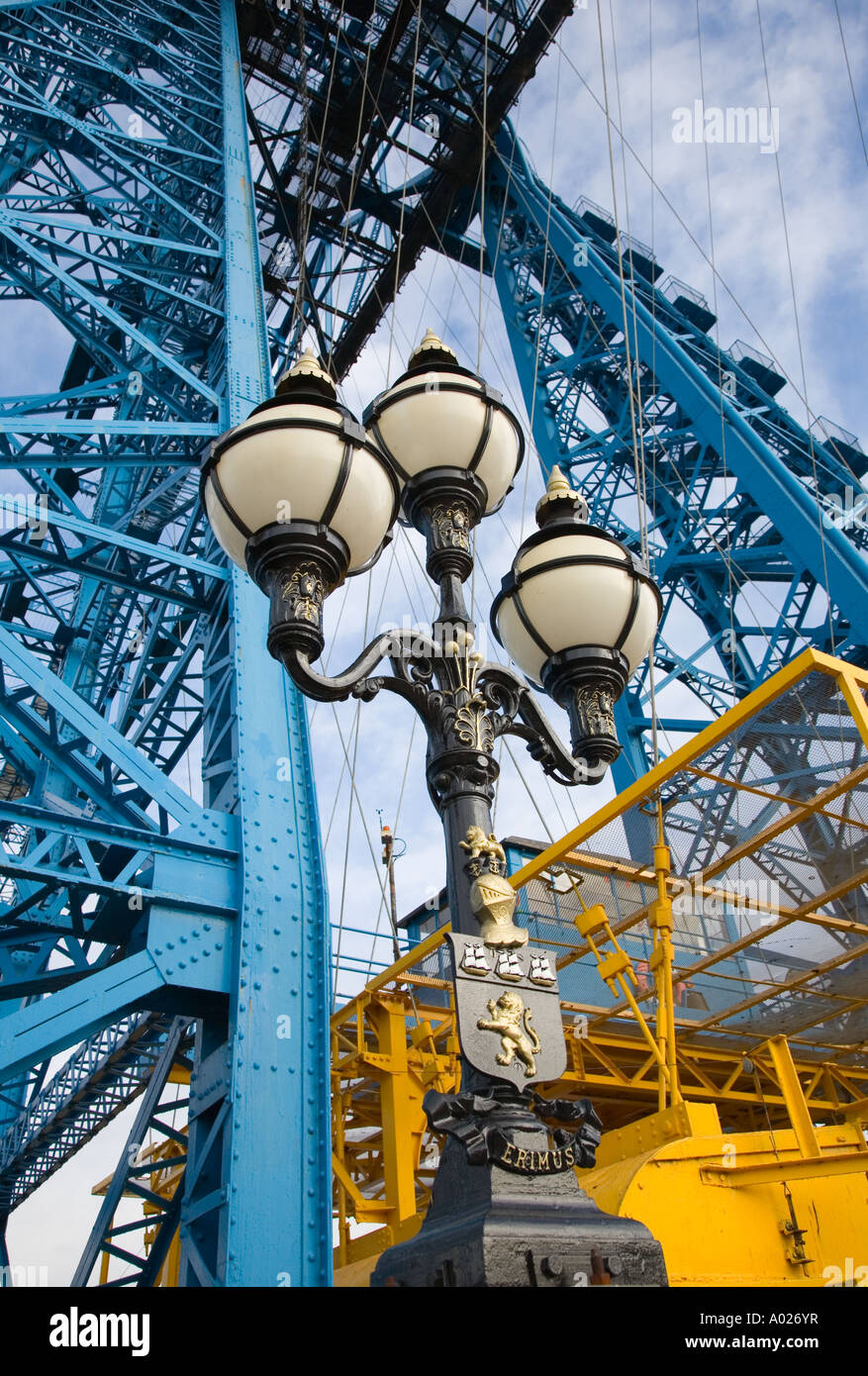 Ponts de transfert noirs Banque de photographies et d’images à haute ...