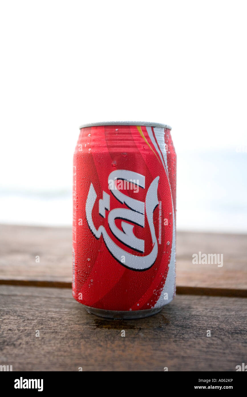 Can of thai coca cola Banque de photographies et d’images à haute ...