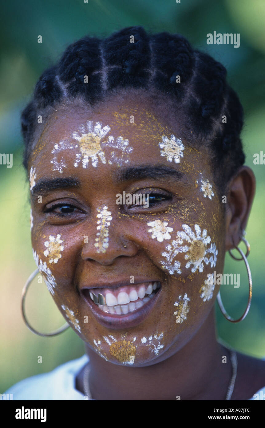 Girl nosy be madagascar Banque de photographies et d’images à haute ...