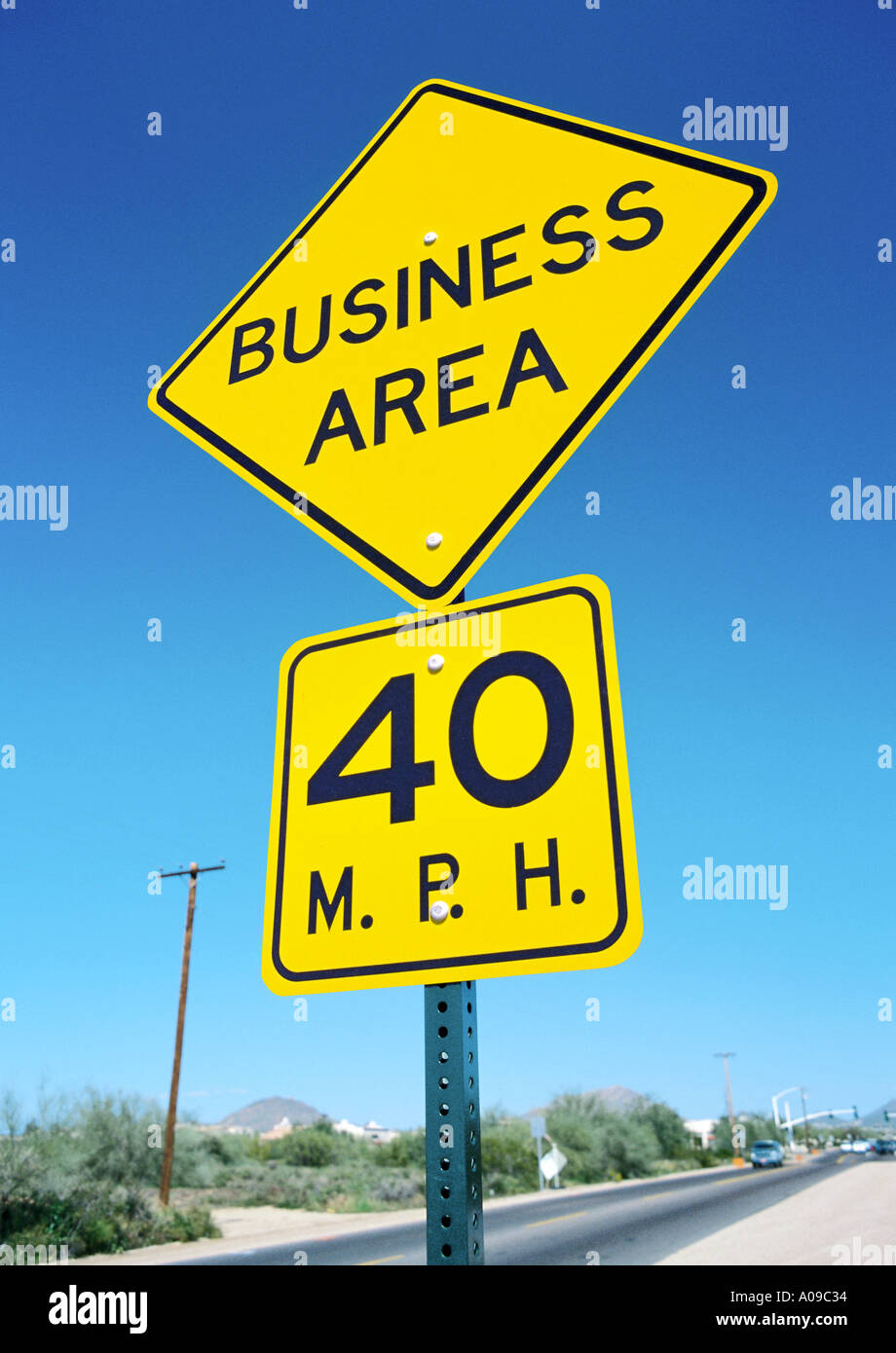 Panneau indicateur de 40 mph Banque de photographies et d’images à ...