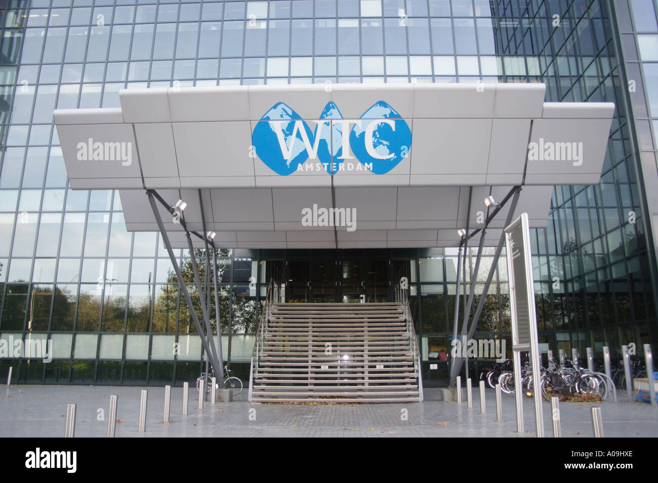 Wtc amsterdam Banque de photographies et d’images à haute résolution ...