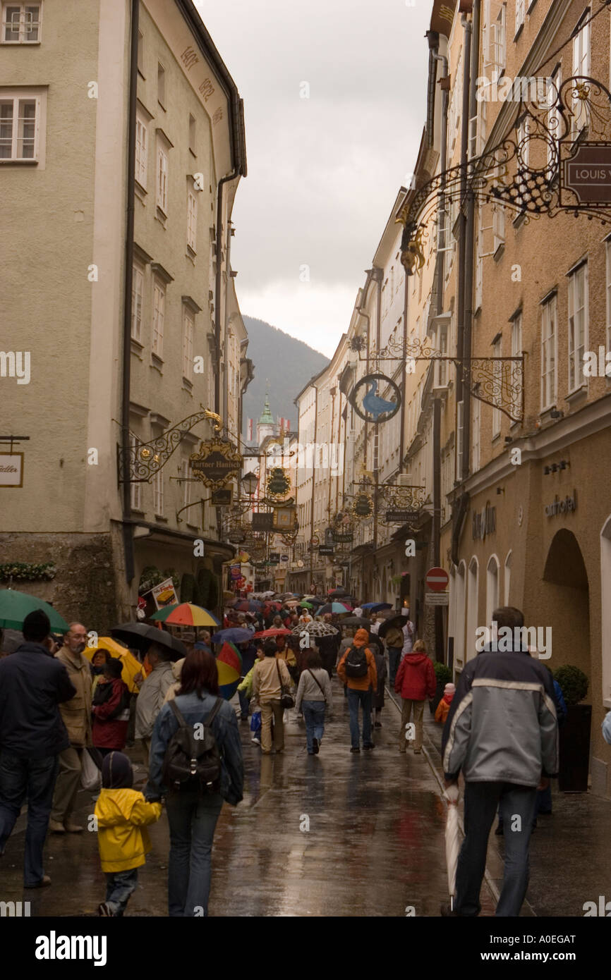 Lane 'getreidegasse' salzburg austria Banque de photographies et d ...