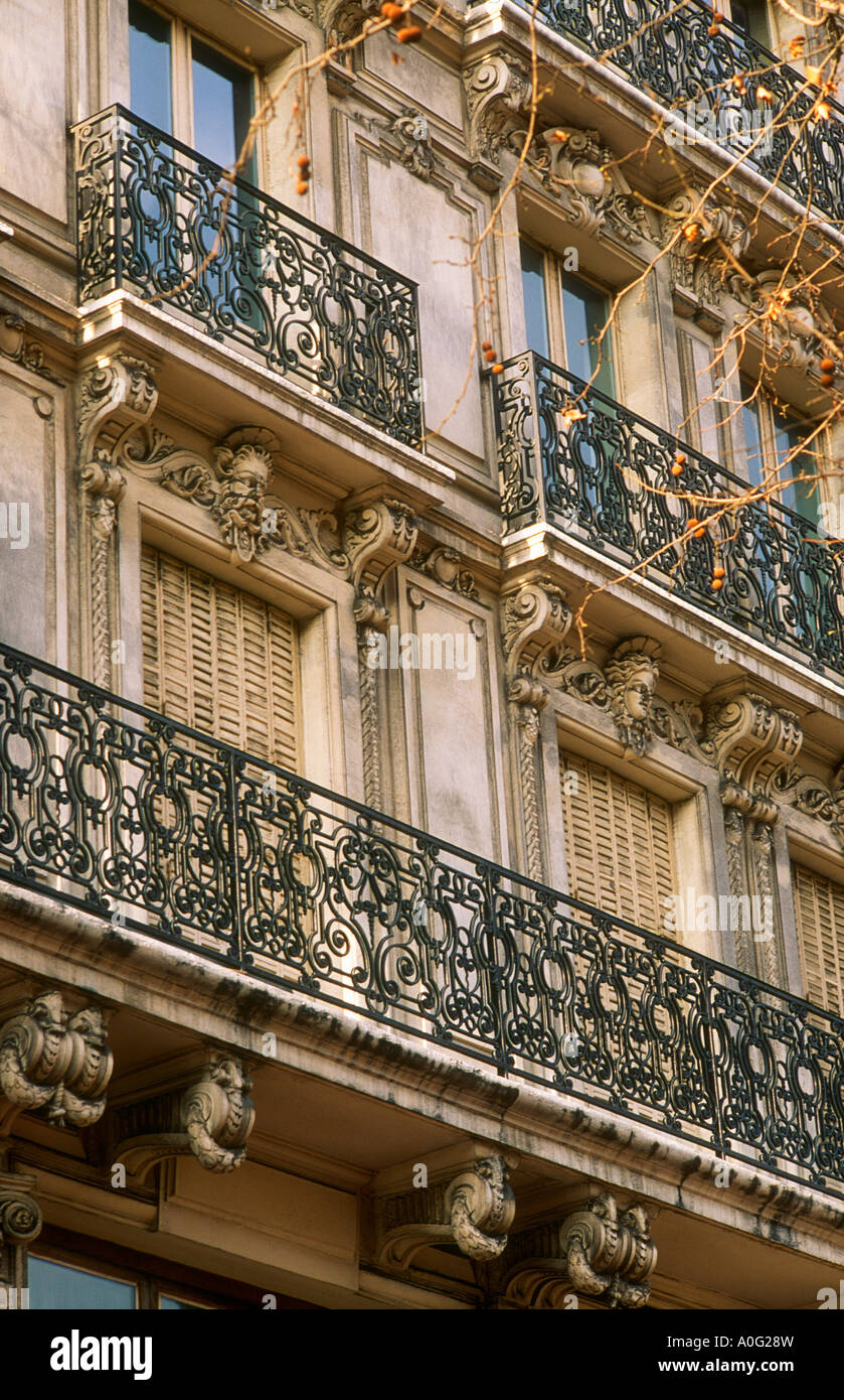 Batiments paris Banque de photographies et d’images à haute résolution ...
