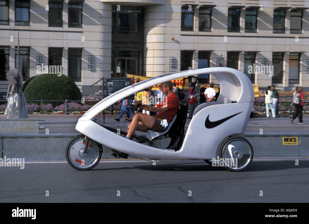 Allemagne Berlin un velo taxi Photo Stock - Alamy