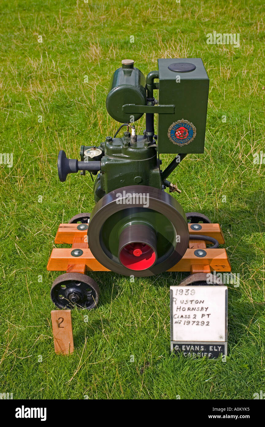 Vintage ruston hornsby engine Banque de photographies et d’images à ...