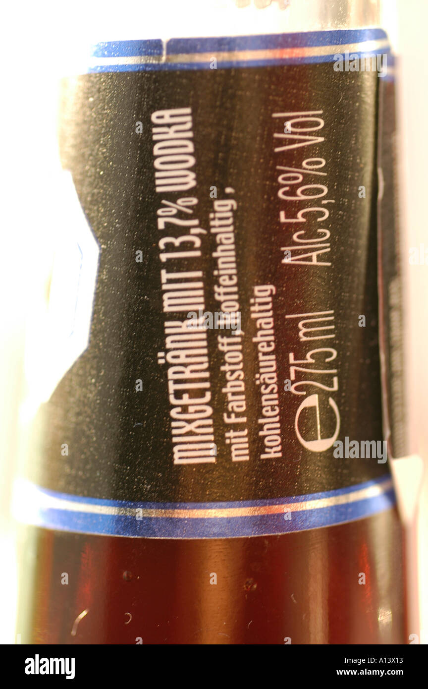 Bottles of alcopops drinks Banque de photographies et d’images à haute ...
