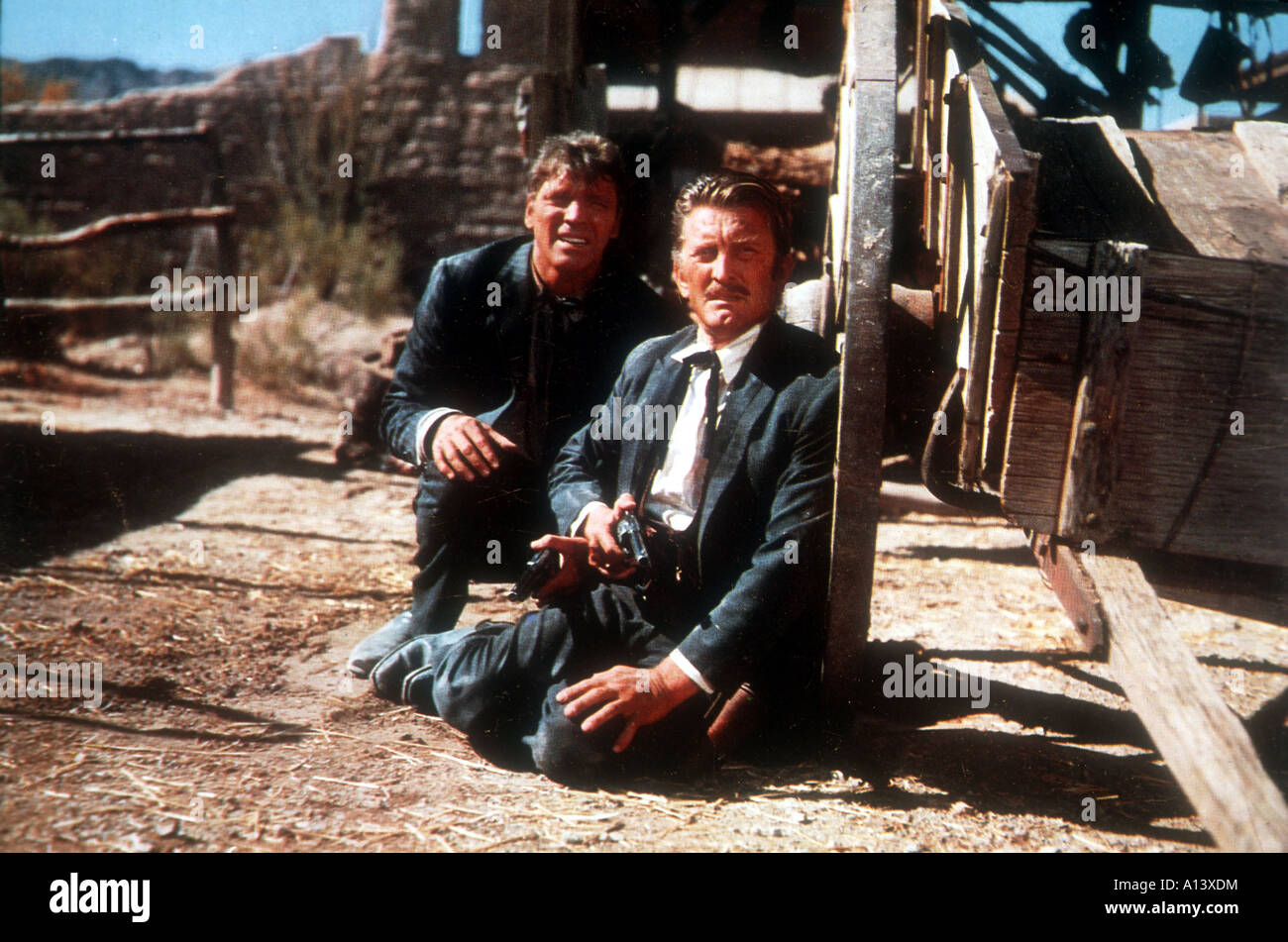 Gunfight à l'OK Corral Année 1957 Réalisateur John Sturges Burt Lancaster Kirk Douglas Photo ...