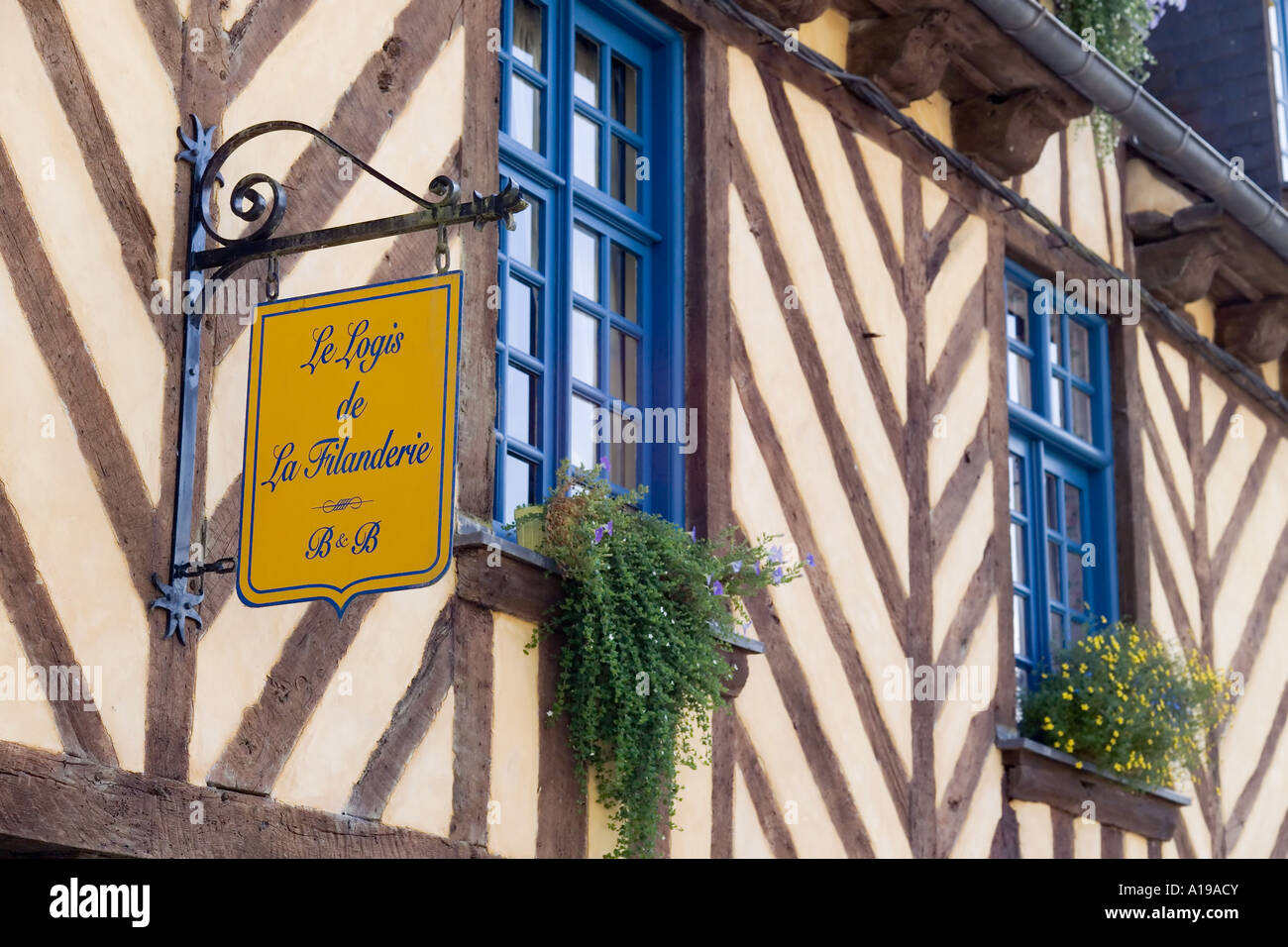 Becherel cite du livre Banque de photographies et d’images à haute ...