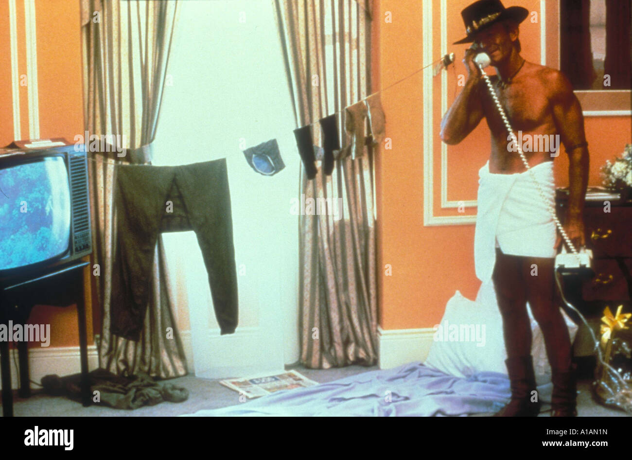 Crocodile Dundee Année 1986 Réalisateur Peter Fairman Paul Hogan Photo ...