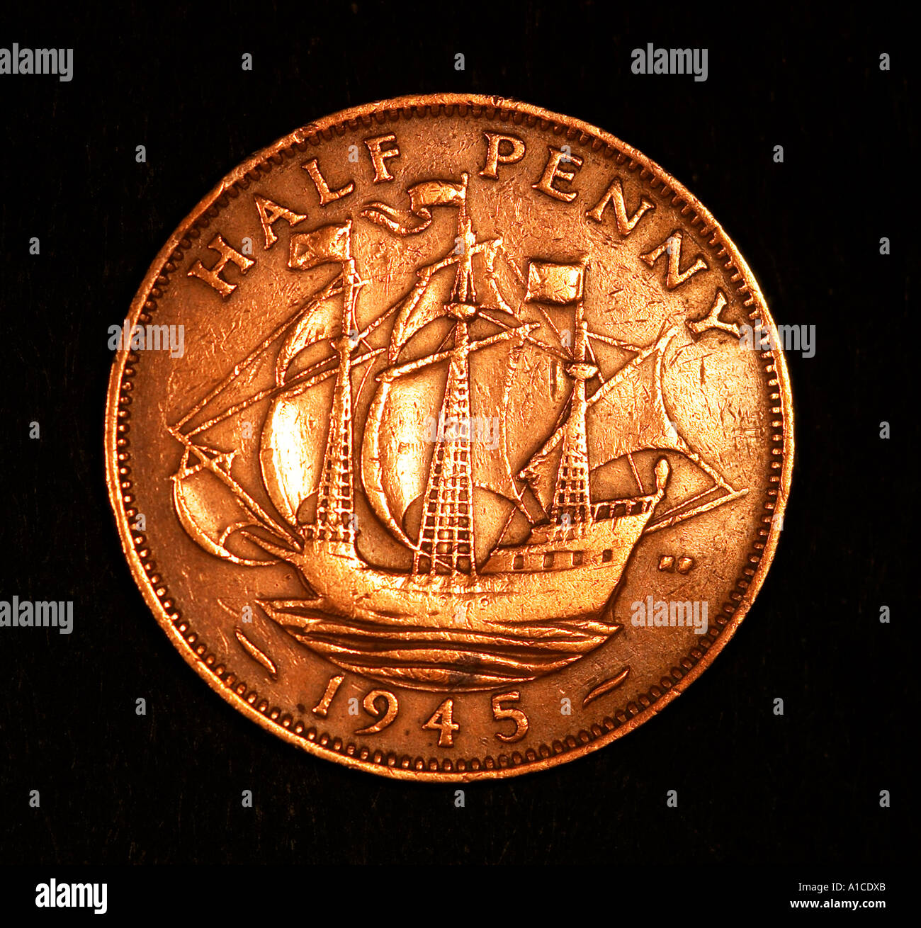Tails side of a 1945 le roi George VI La moitié penny coin Photo Stock ...