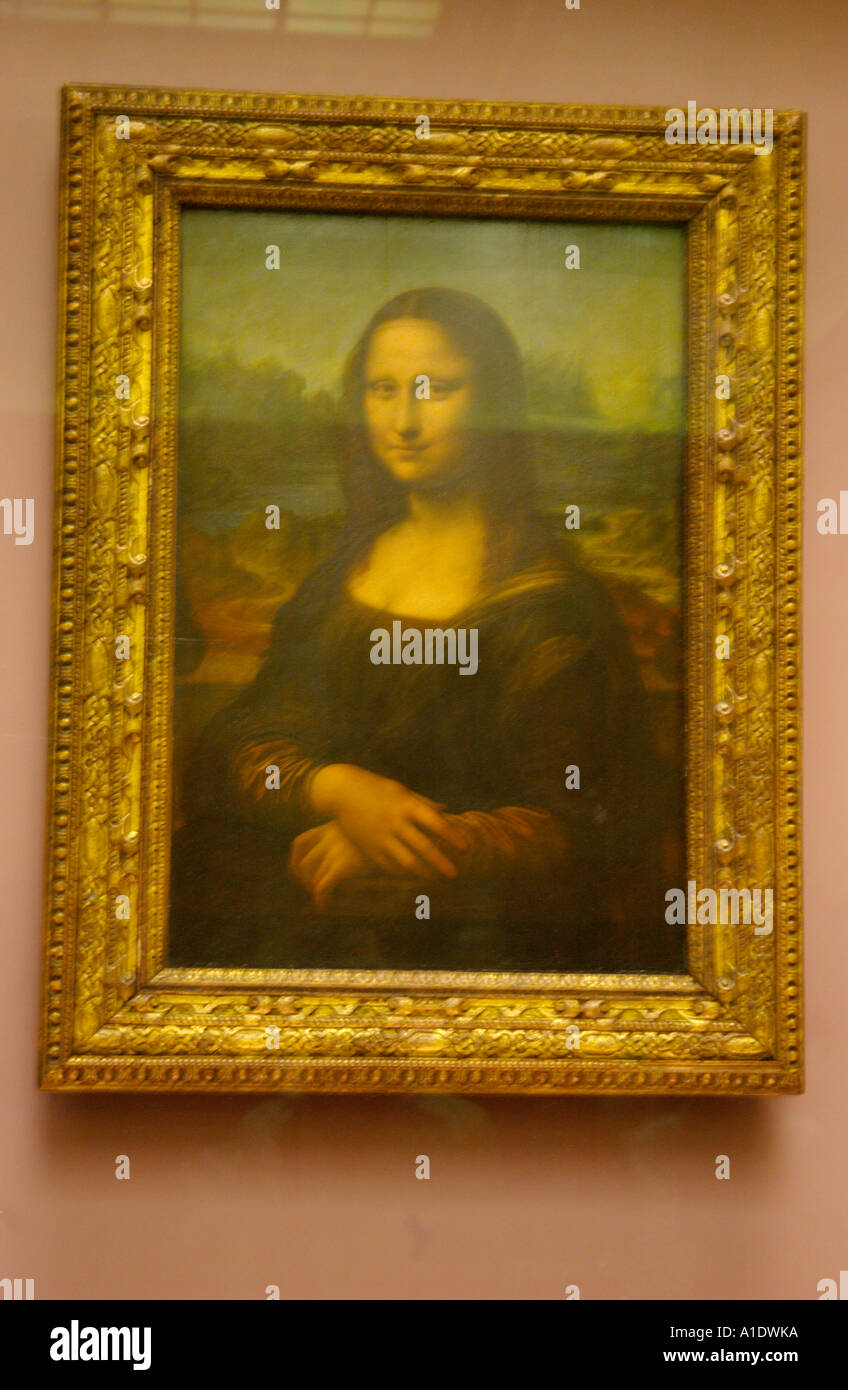 Peinture de la Joconde de Léonard de Vinci au Louvre Paris France ...