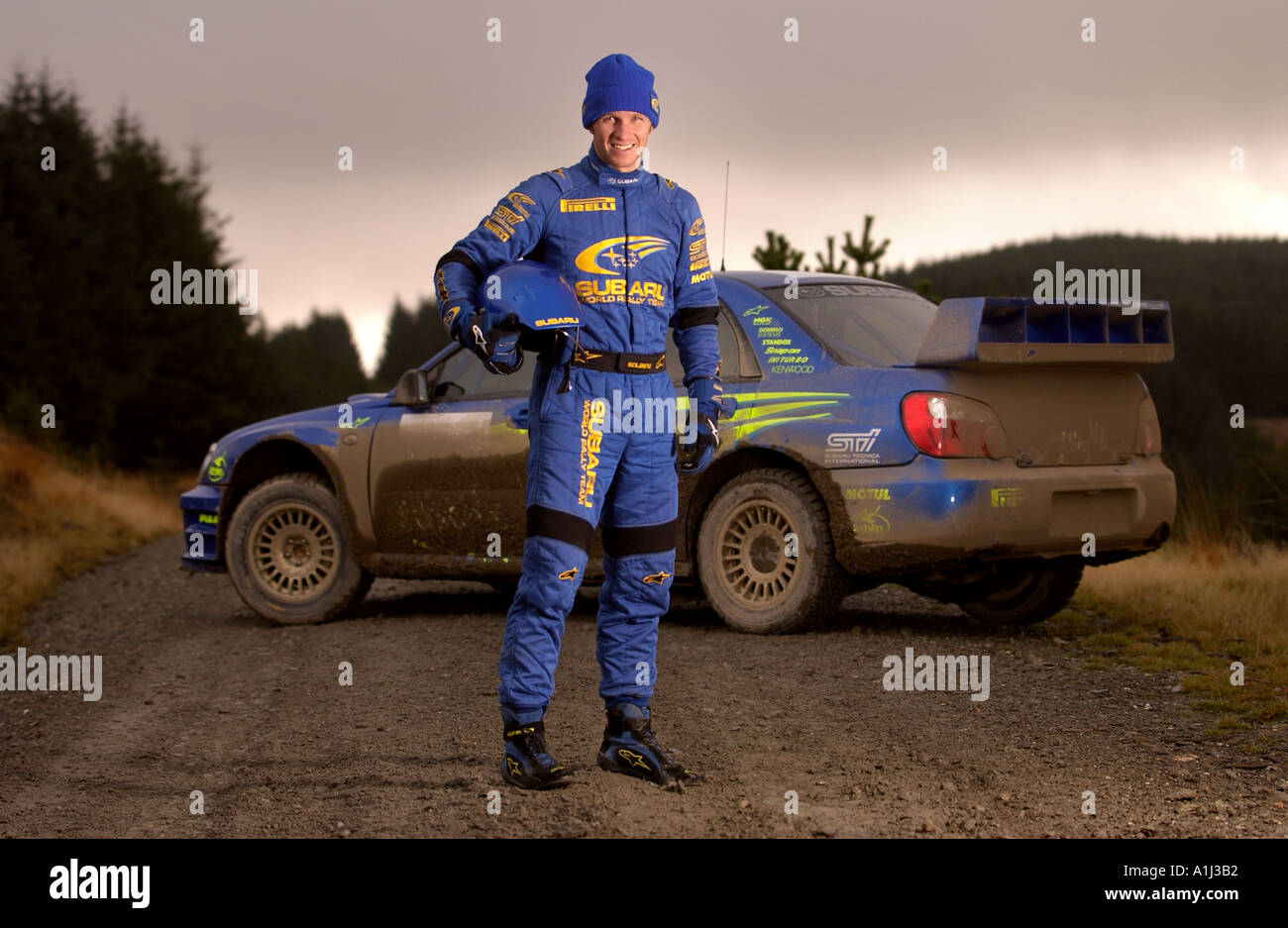 Pilote de rallye SUBARU PETTER SOLBERG PENDANT LES TESTS AU PAYS DE ...