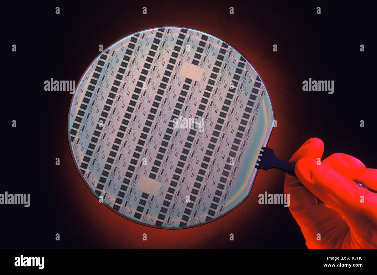 Semiconductor wafer Banque de photographies et d’images à haute ...