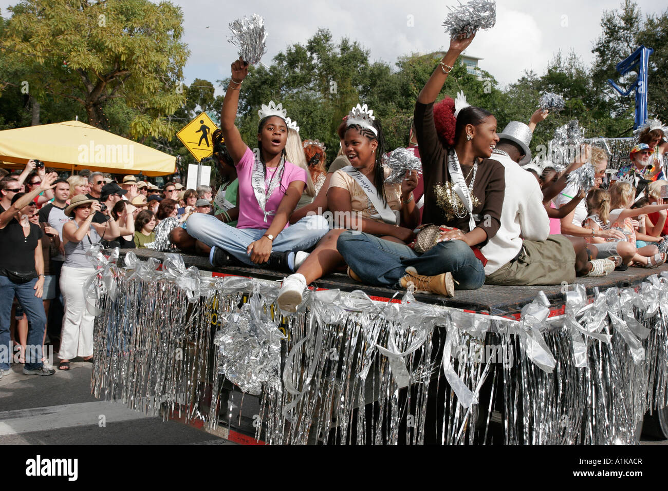 Florida Coconut Grove, King Mango Strut, parade annuelle de satire ...