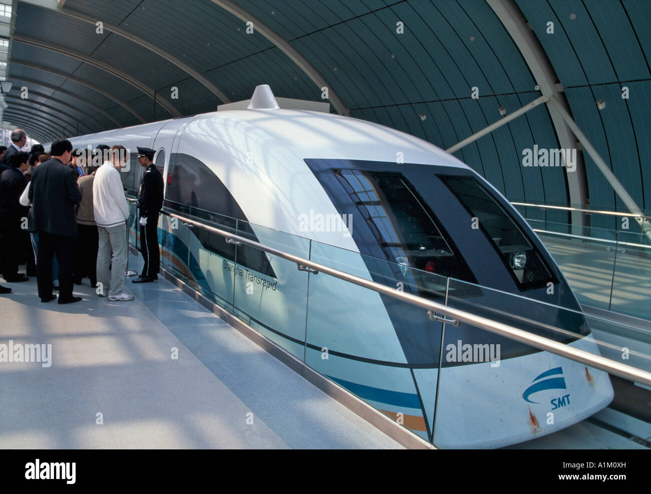 Magnetic levitation train Banque de photographies et d’images à haute ...