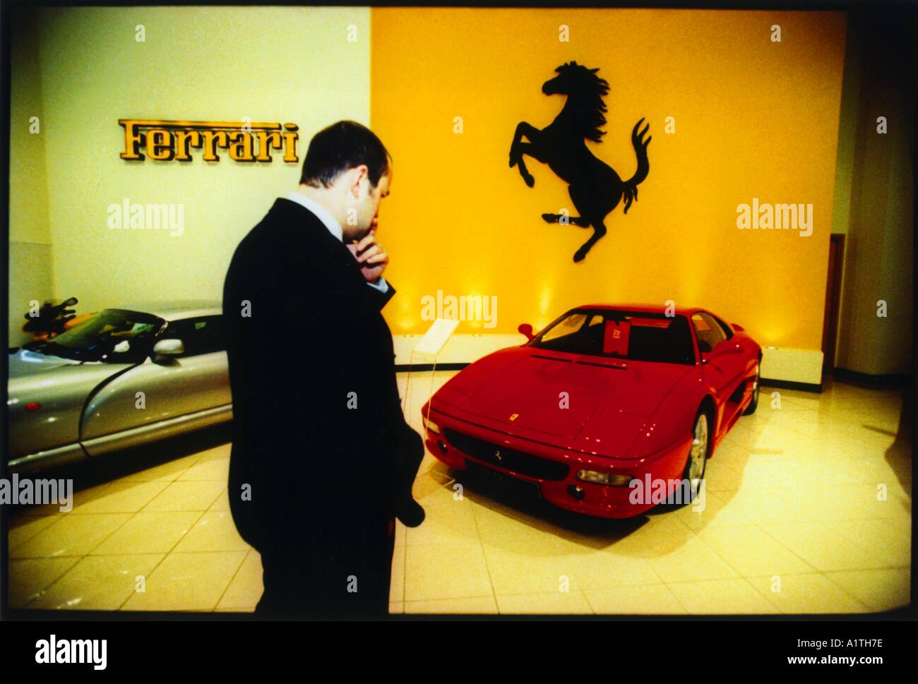 Concessionnaire ferrari Banque de photographies et d’images à haute ...