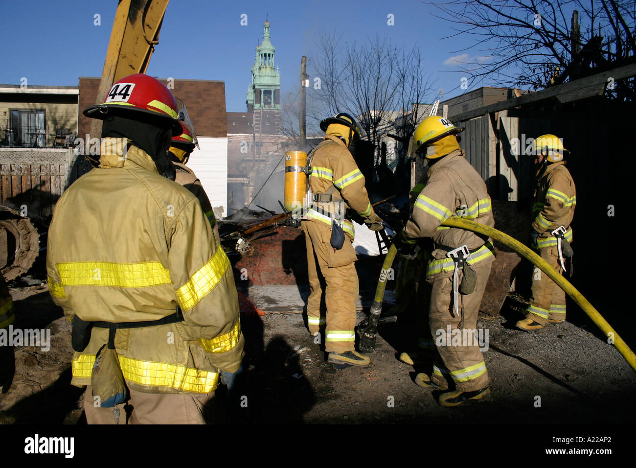 Pompiers canadiens Banque de photographies et d’images à haute ...