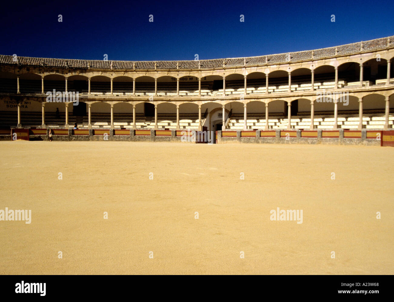 Les arènes de Ronda est l'une des plus anciennes et des plus célèbres ...