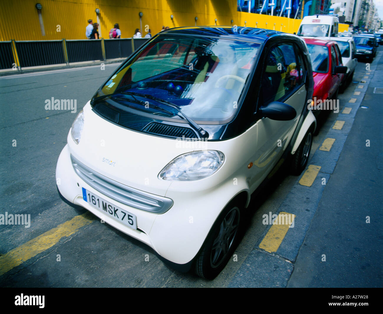 Smart car paris Banque de photographies et d’images à haute résolution ...