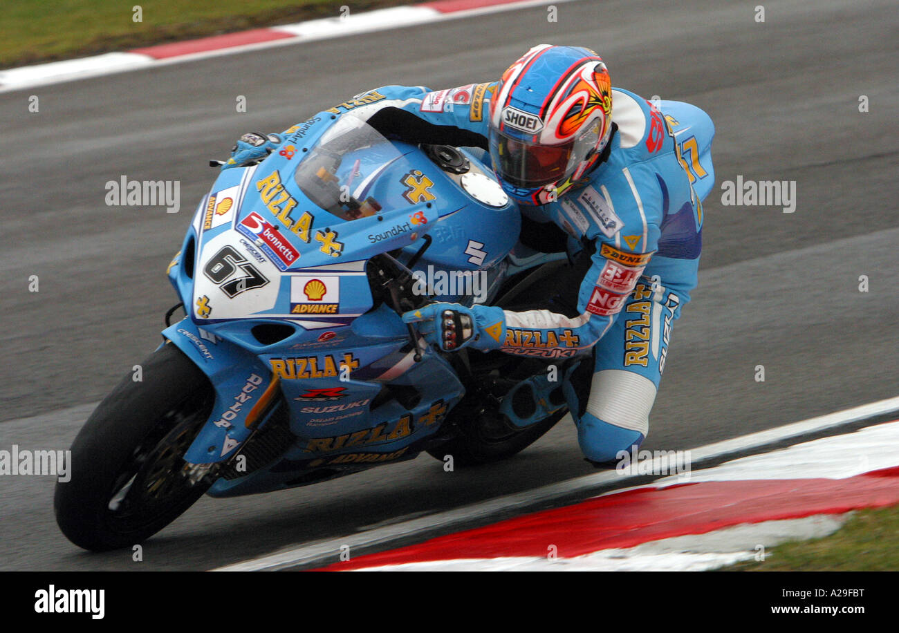 Suzuki rizla motorcycle Banque de photographies et d’images à haute ...